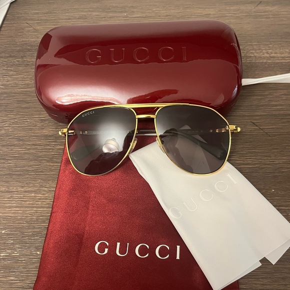 Gucci | Accessories | Gucci Gold Aviator Sunglasses New | Poshmark